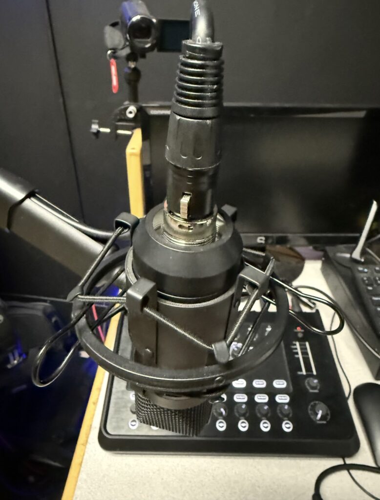 Photo Gallery: Radio show setup – Orange Media